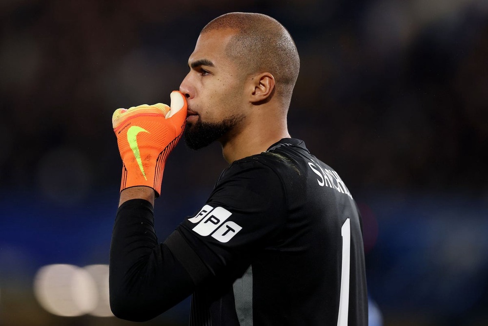 Why Robert Sanchez’s dire first impression gives Liam Rosenior instant ...