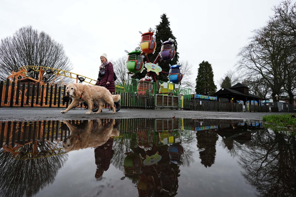 Yellow weather warning extended as rain and wind set to hit more of England