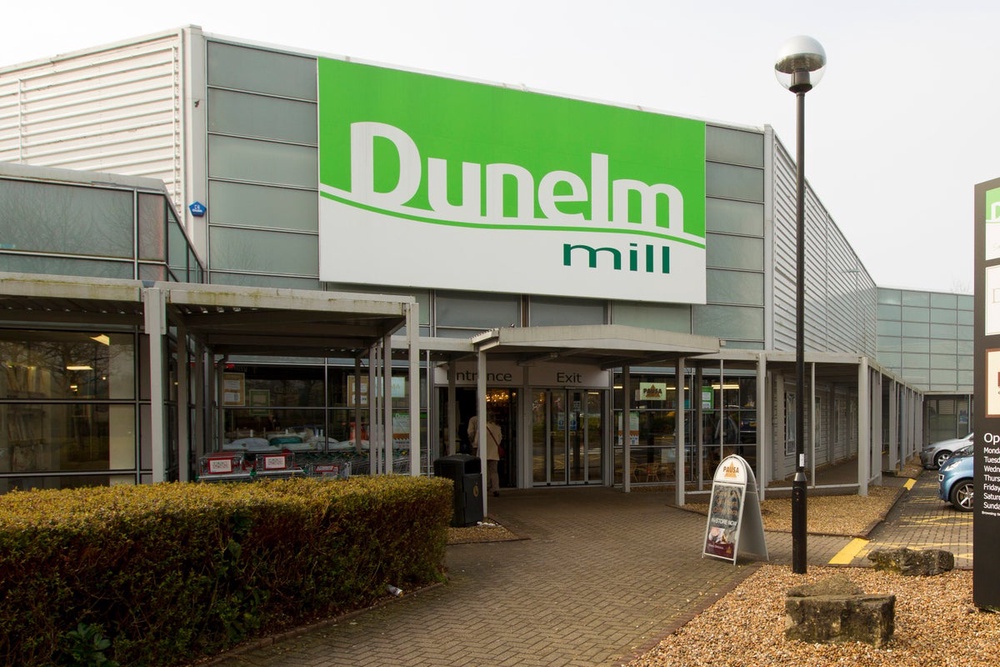 Ambisi Ibu Tiri vs Cinta Sejati, Nonton Microdrama Terbaru VISION+ ...