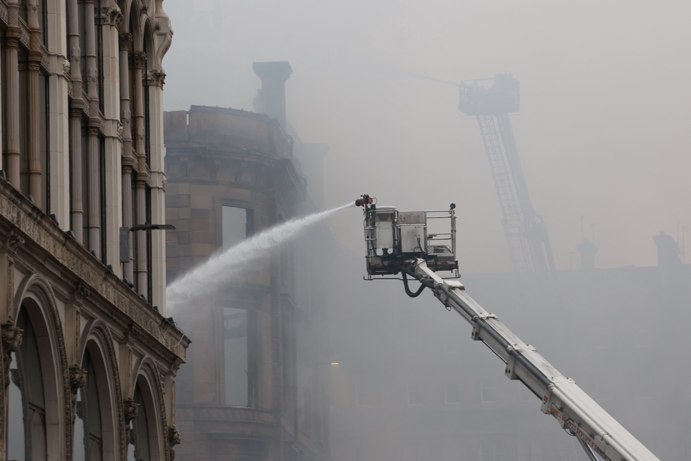 Glasgow shocked as fire ‘like the Blitz’ guts building next to Central ...