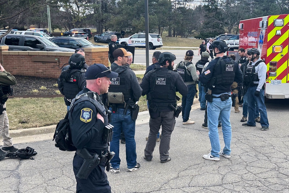 Michigan synagogue shooting suspect identified as US citizen born in ...