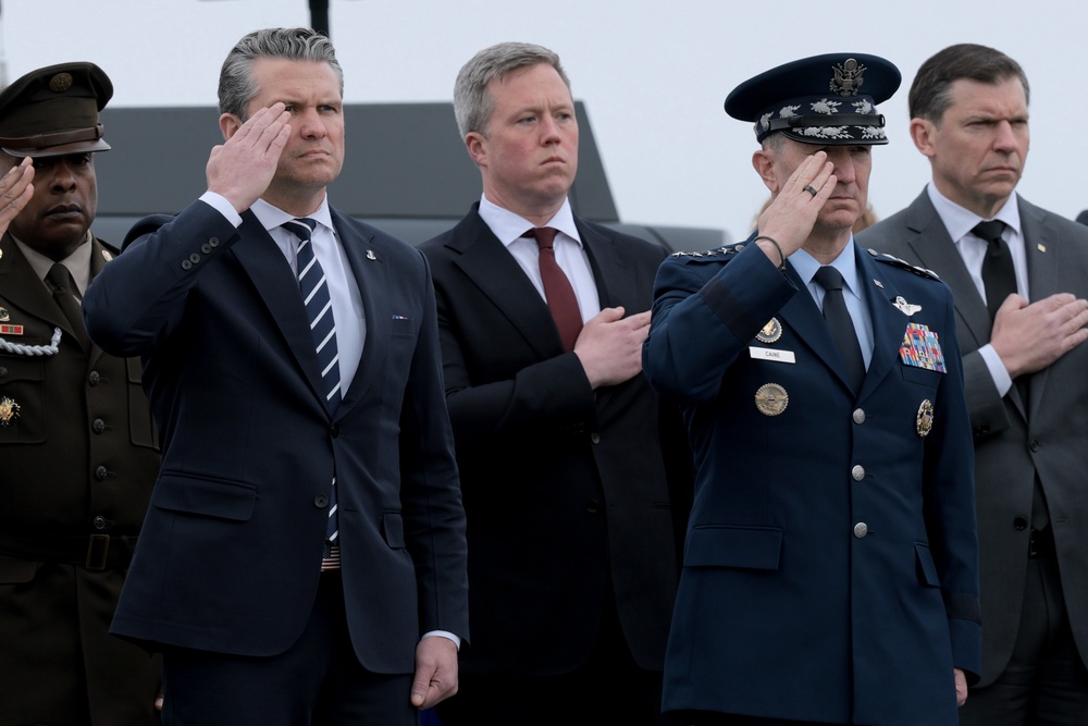 US Army Secretary says he’s not going anywhere despite reported clashes ...
