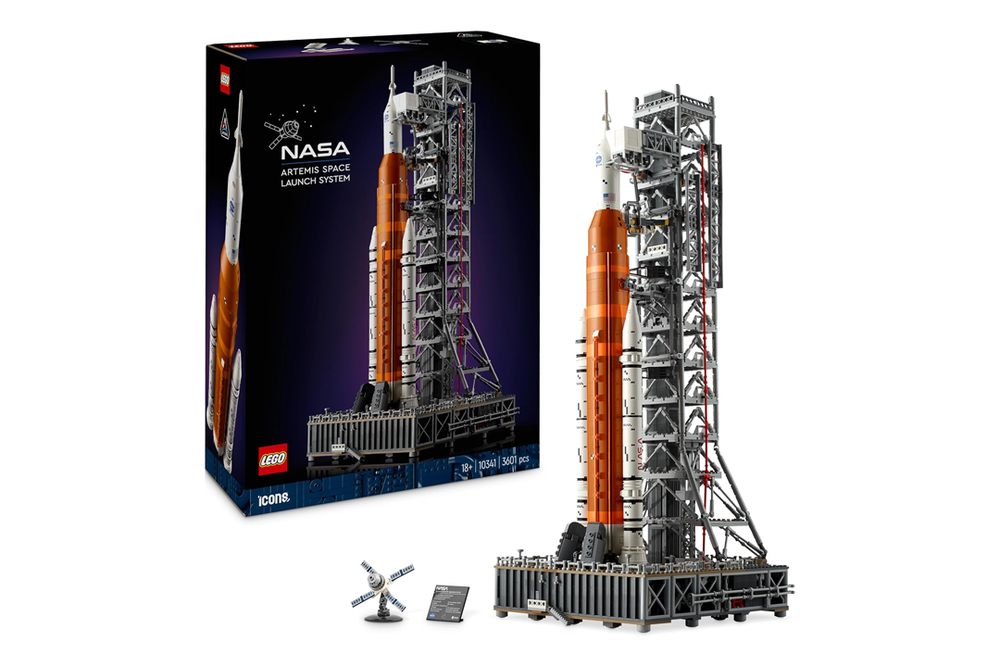Lego’s NASA rocket ship set celebrates the Artemis II Moon mission ...