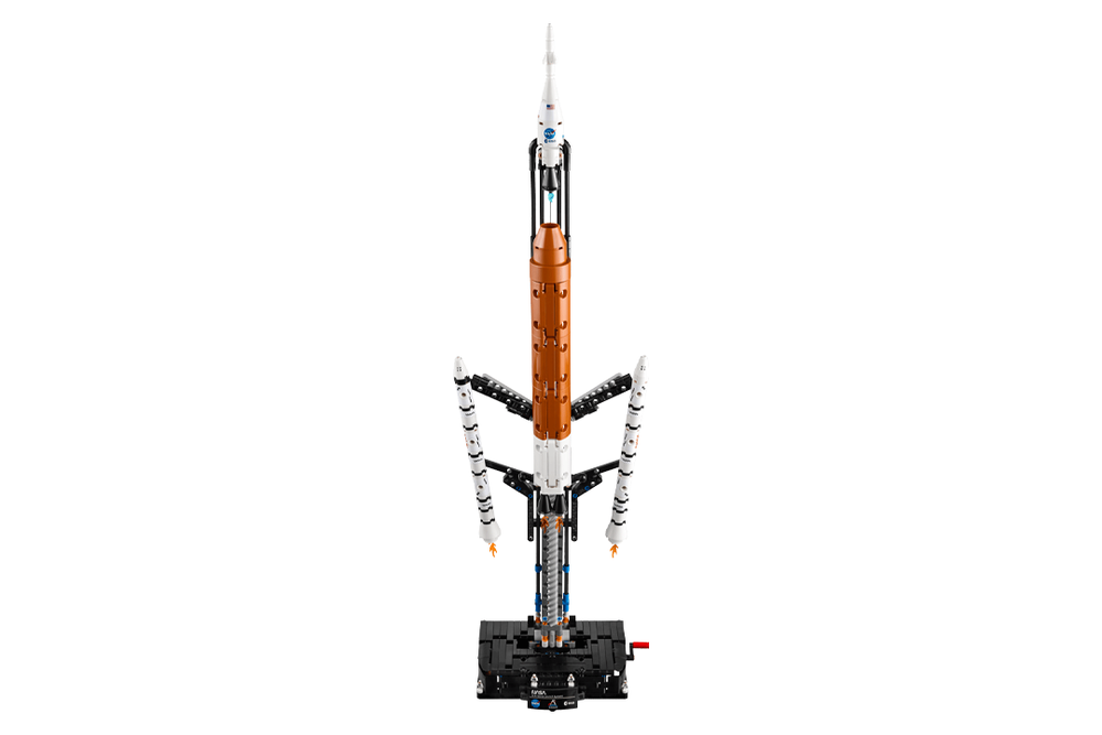 Lego’s NASA rocket ship set celebrates the Artemis II Moon mission ...