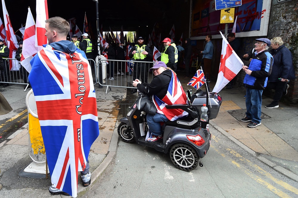 Britain First march – live: Hundreds of far-right supporters and ...