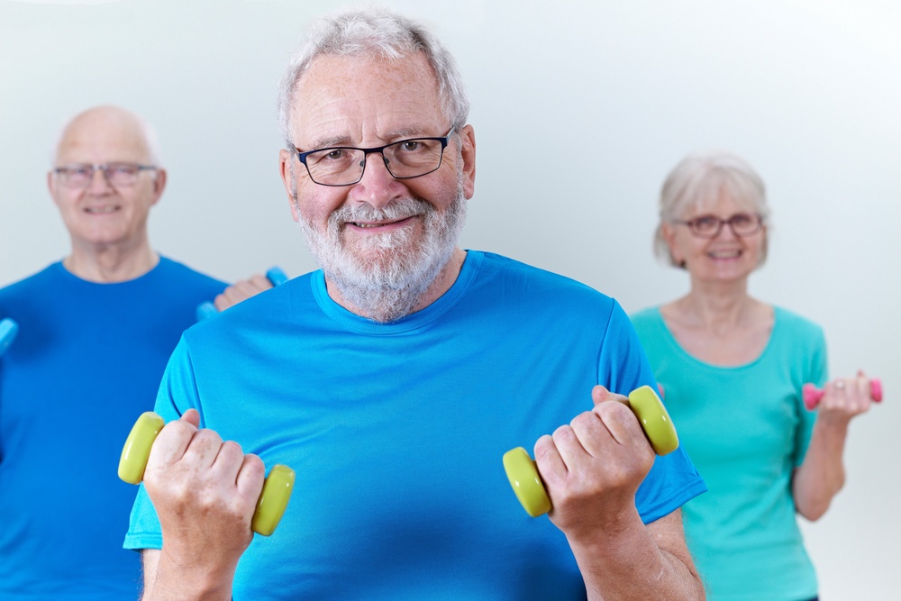 Strong back and chest ‘lowers heart attack risk’ – 5 beginner exercises ...