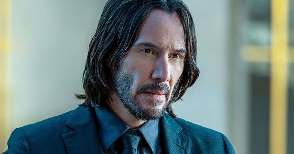 10 Behind-the-Scenes Stories About Keanu Reeves That Will Warm Your Heart