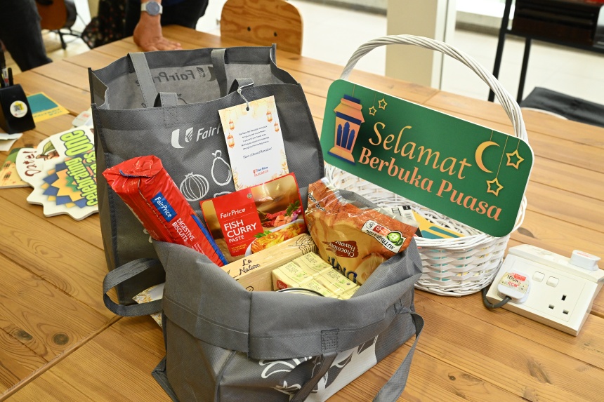FairPrice to give Ramadan care packs to over 1,300 needy Muslim ...