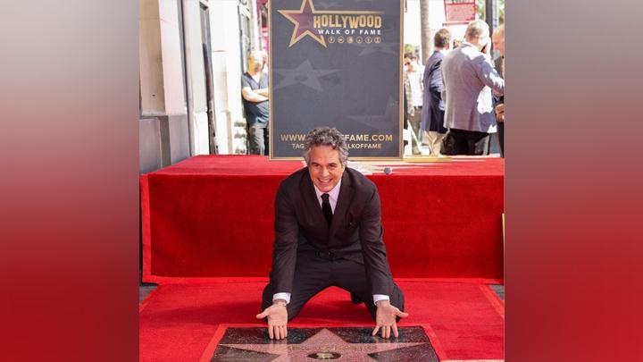 Benarkah Mark Ruffalo Dipecat Disney?
