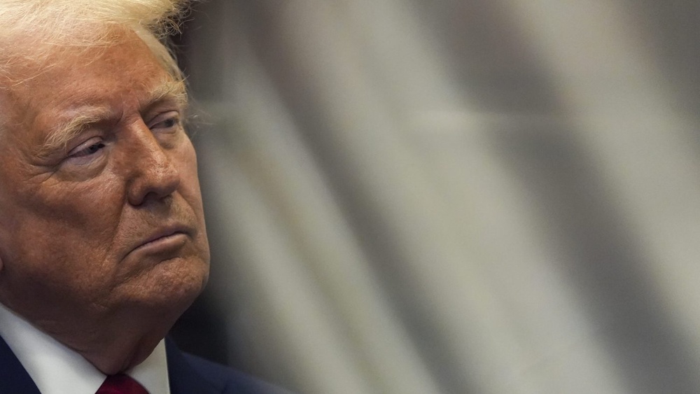 Live updates: Trump talks to Fox News’ Sean Hannity in first Oval ...