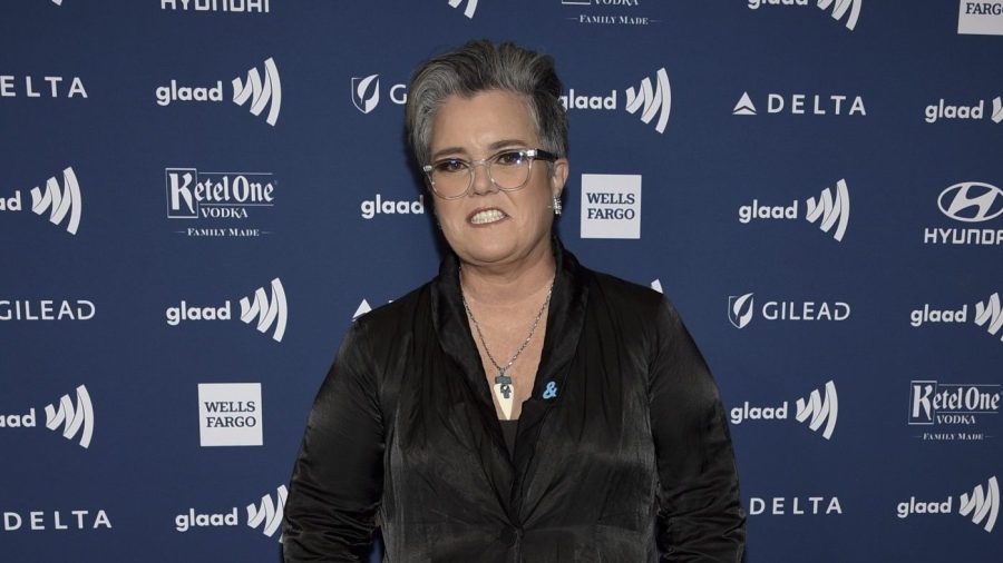 Trump Lashes Out At Rosie Odonnell Threatens To Take Away Us Citizenship