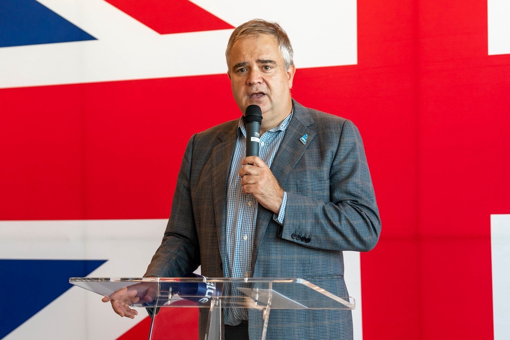 JetBlue CEO Robin Hayes retiring; Joanna Geraghty to be 1st woman CEO ...