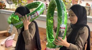 Wanita hamil mengidam bau tayar jenama King Cobra, buat netizen terhibur