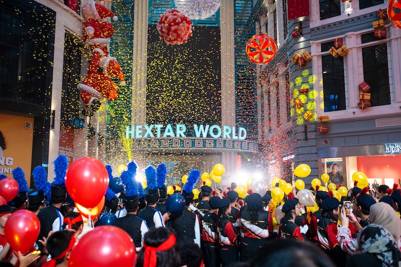A Festive Getaway in the Heart of Damansara: Hextar World This Holiday ...