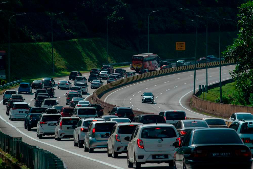 Deepavali: Jangka peningkatan 73% kenderaan di Lebuhraya Kuala Lumpur-Karak Deepavali: Jangka peningkatan 73% kenderaan di Lebuhraya Kuala Lumpur-Karak