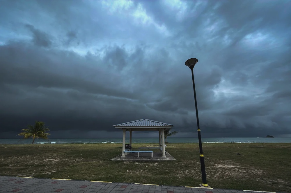 Alert-level continuous rain warning issued for six Malaysian states