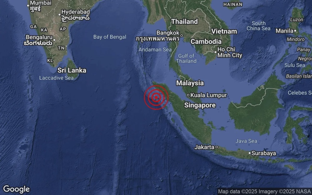 Strong 6.5 magnitude earthquake strikes off North Sumatra, tremors felt ...