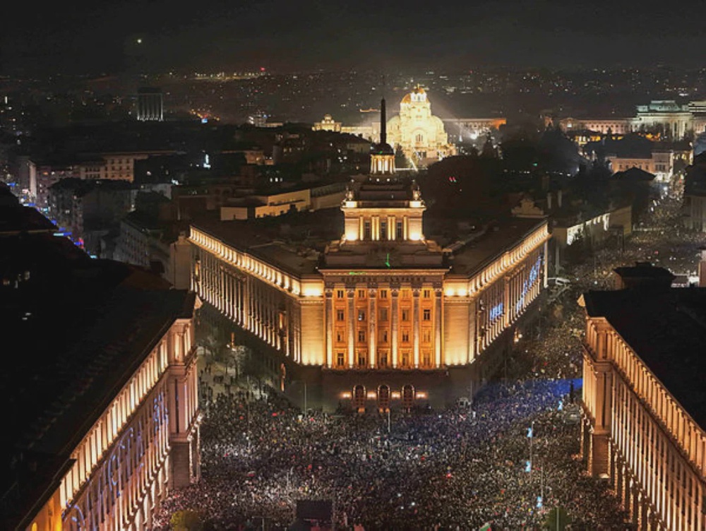 Bulgarian government resigns, snap election likely after protests