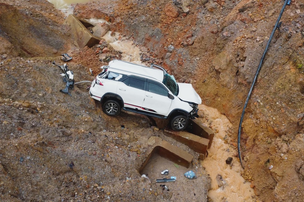 Works Ministry cautions public after deadly ravine crash in Terengganu
