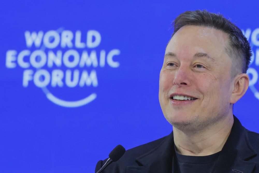 Elon Musk debuts at Davos with humanoid robot sales forecast