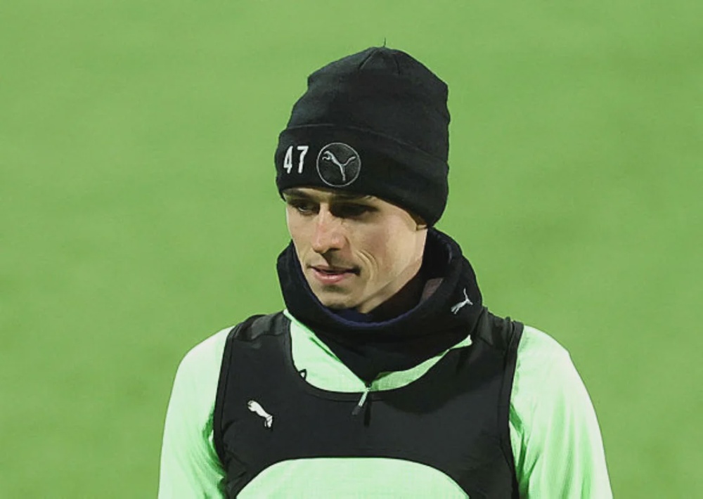 Phil Foden to play for Man City with broken hand in Champions League tie