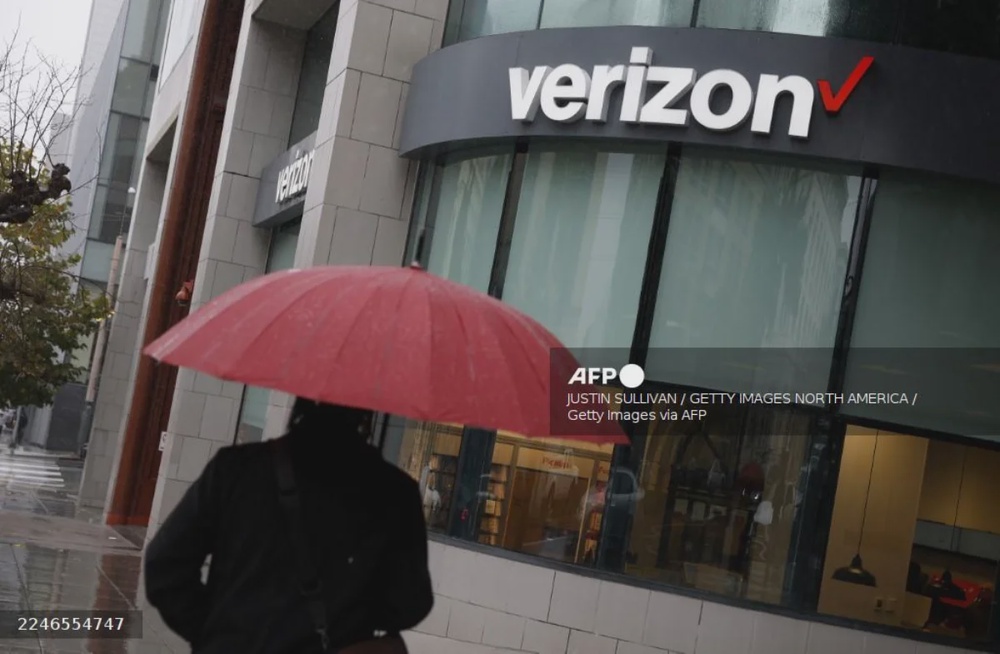 Verizon outage disrupts mobile service for millions across US east coast