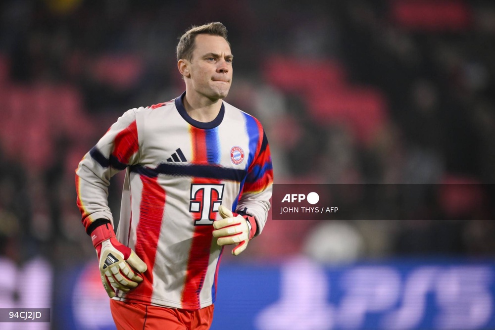 Bayern Munich’s Neuer sidelined with calf muscle tear