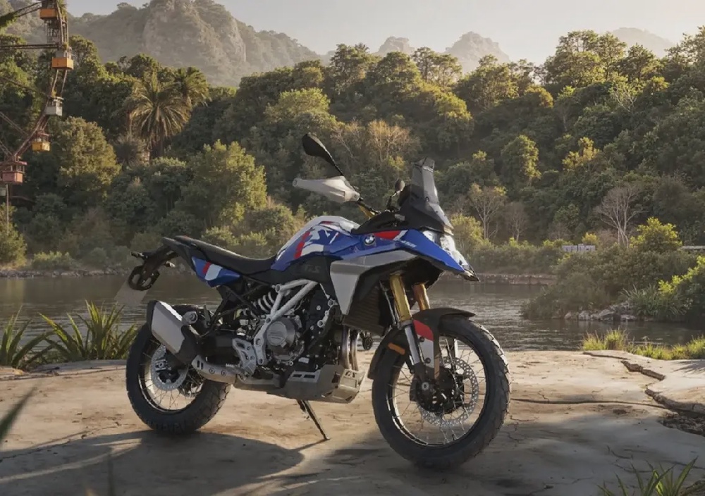 BMW F 450 GS Unveiled At EICMA 2025: New Entry-Level Adventure Bike For ...