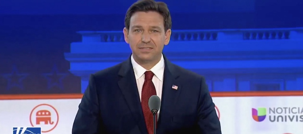 Once Again, Ron DeSantis Has Gone Viral For His Awkward Attempts To ... Once Again, Ron DeSantis Has Gone Viral For His Awkward Attempts To ...