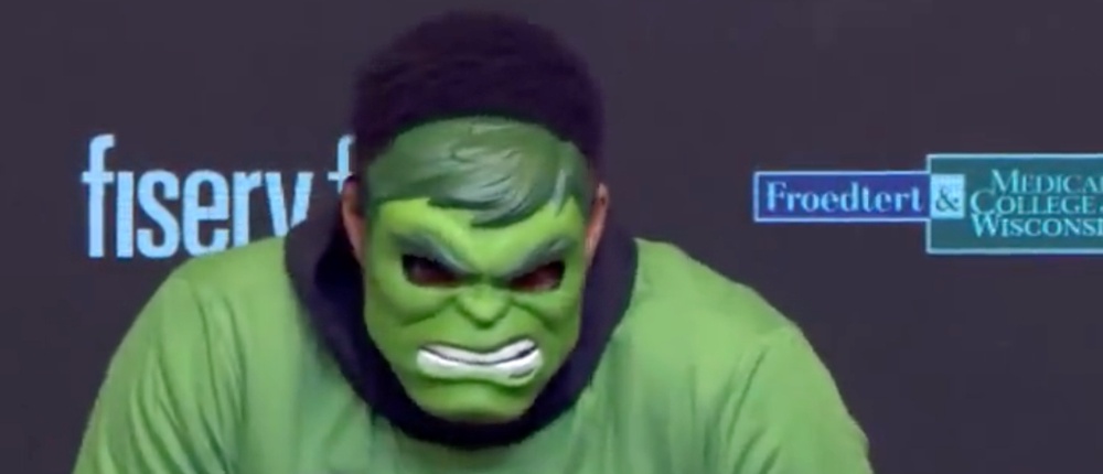 Giannis Antetokounmpo Celebrated Halloween By Wearing A Hulk Costume