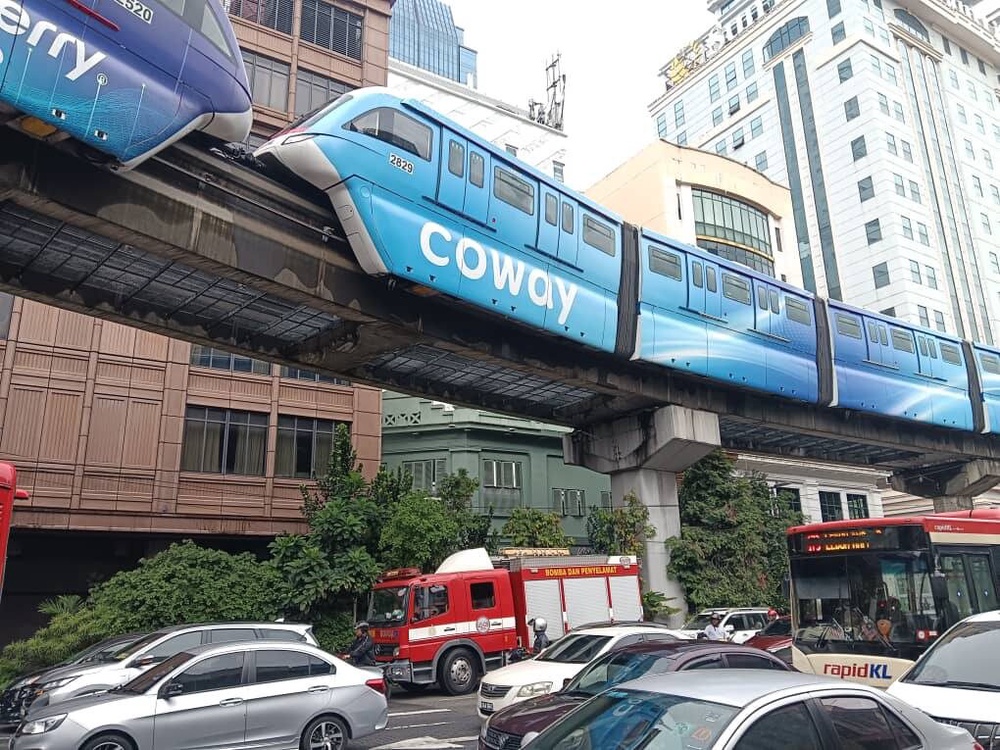 373 Passengers Stranded Inside Malfunctioning Monorail in KL, 1 ...