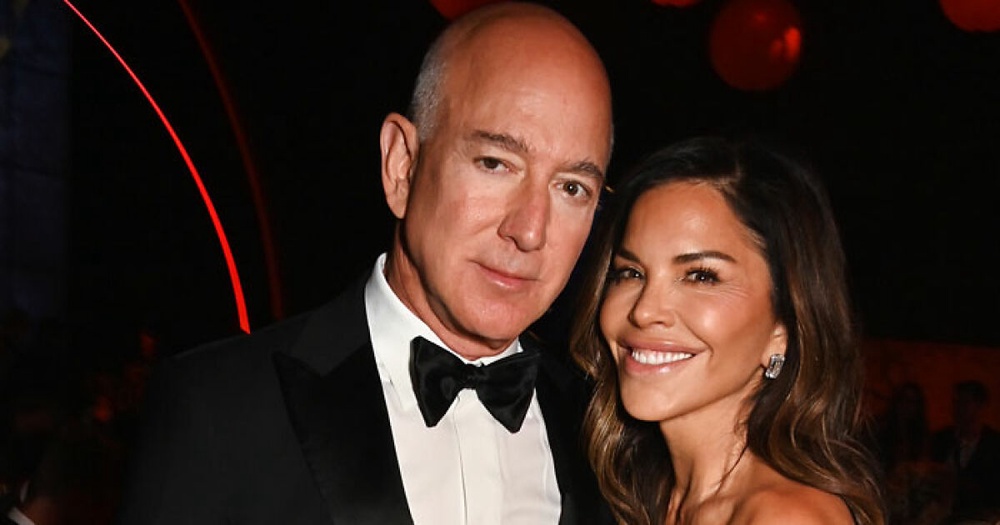 Jeff Bezos Stuns Fans By Ditching Signature Bald Look Just Weeks After ...