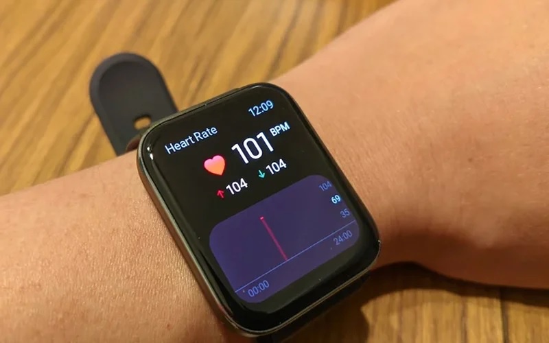 Why you should keep your smartwatch wristband clean