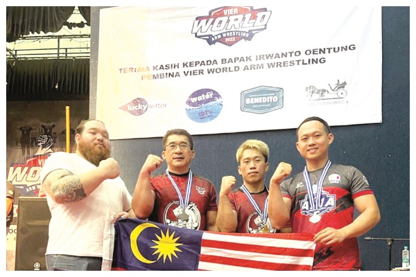 Atlet gusti lengan Sabah cemerlang di Jakarta