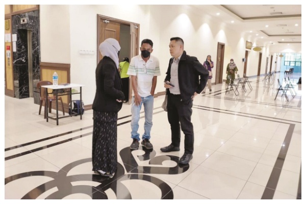 Bribing cop: Self-employed charged