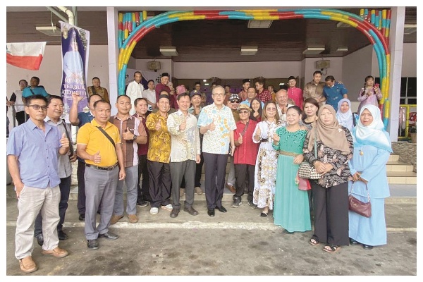 Over 2,000 at Masidi’s Aidilfitri open house
