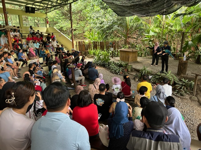 Visitors flocking to Lok Kawi zoo again
