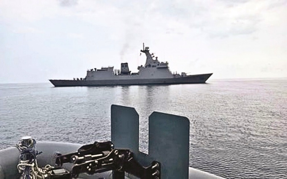 Philippine frigate holds another WPS patrol