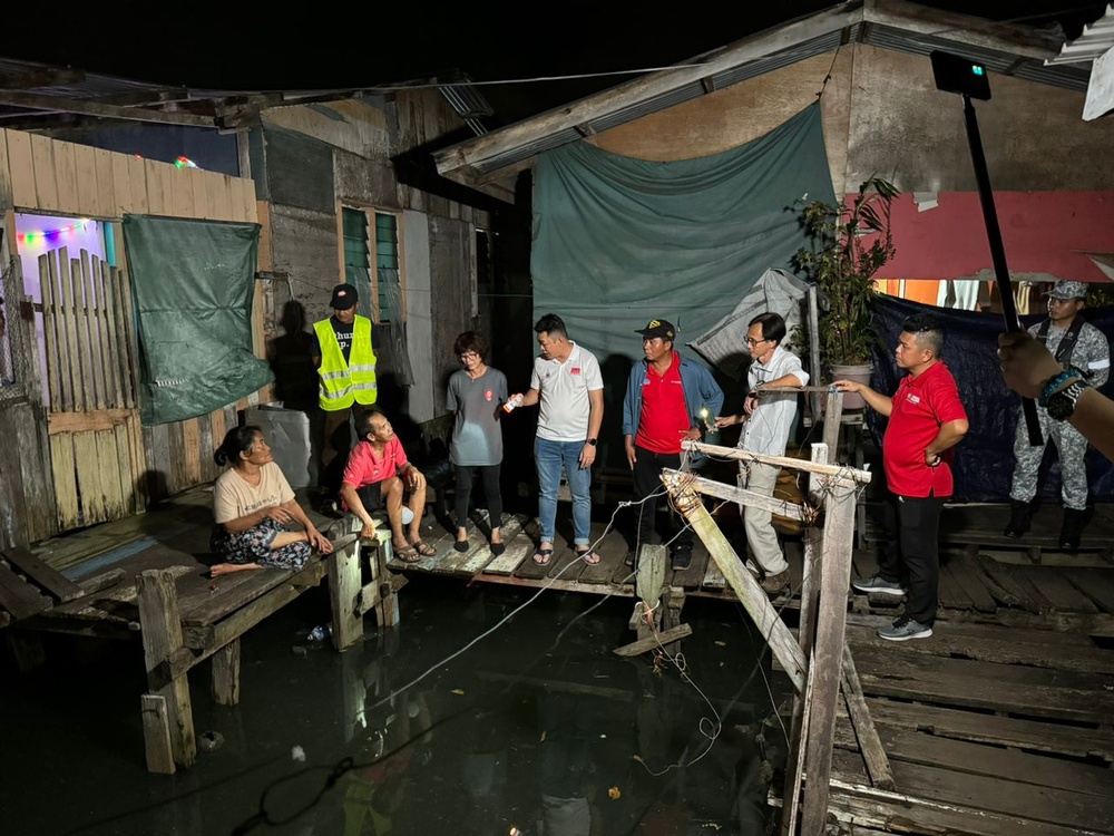 Take precaution, Sandakan water villagers urged