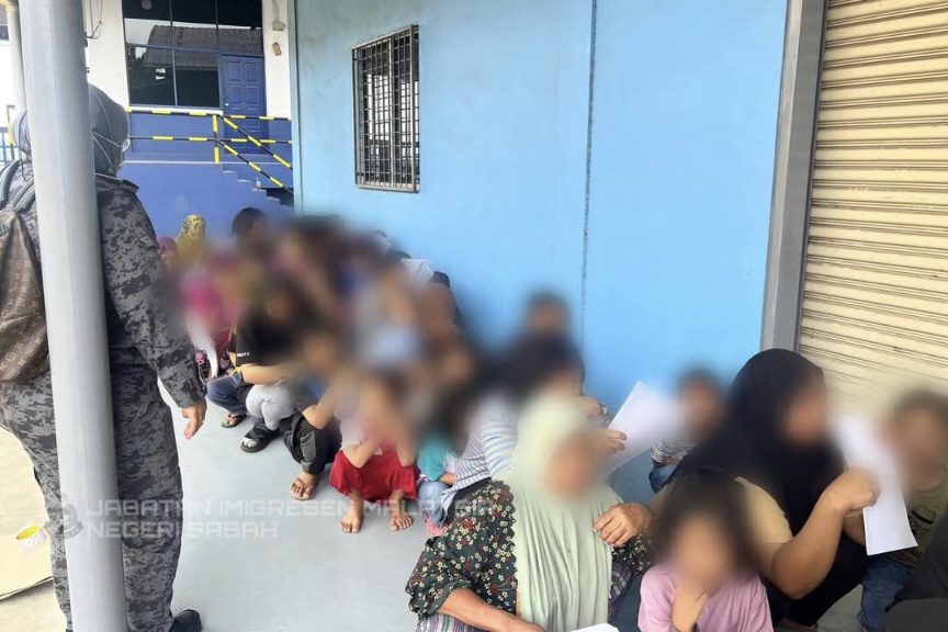 132 illegal Filipino immigrants deported via Lahad Datu