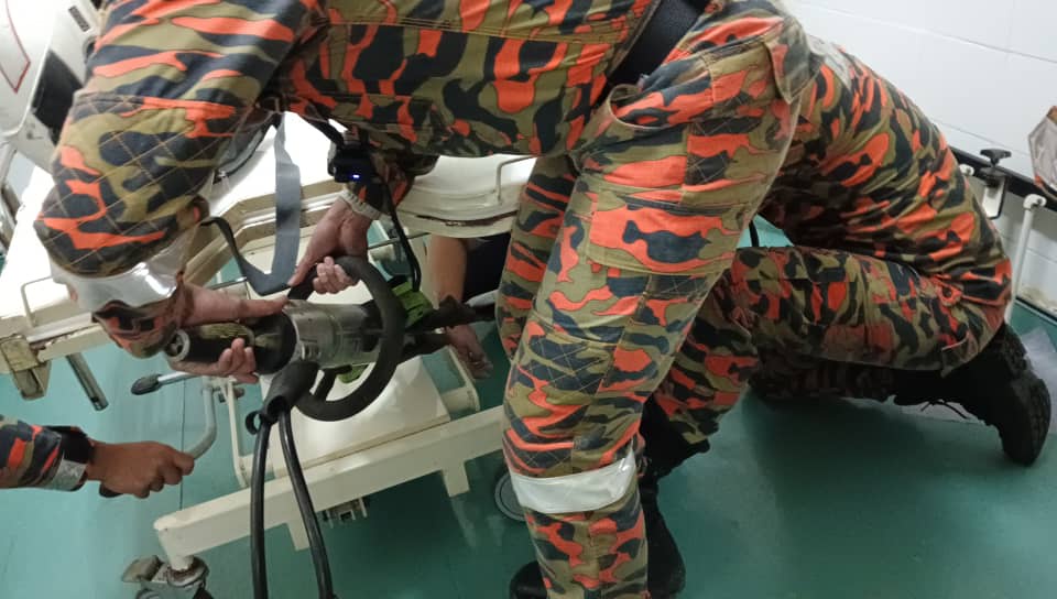 Kota Marudu hospital cleaner injured after hand pinned to bed