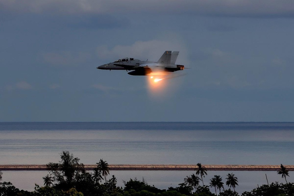 LIMA’25 kicks off with spectacular aerial display by Royal Malaysian ...
