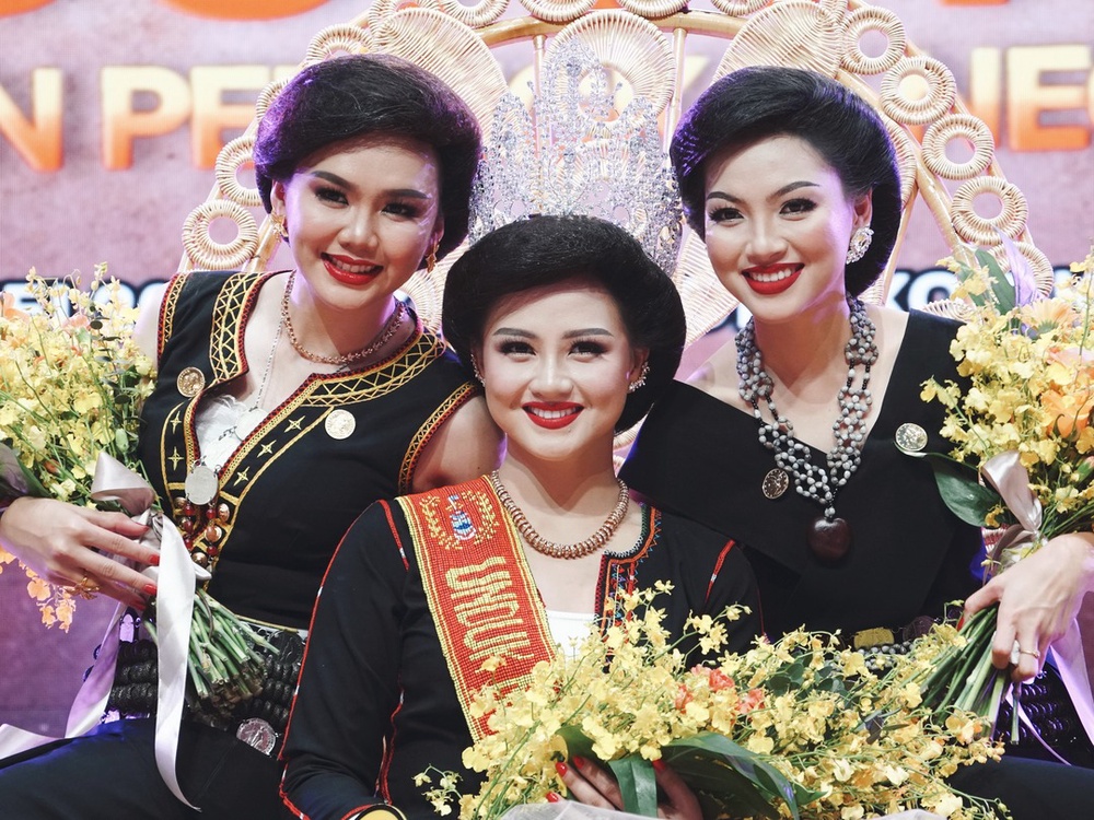 Tamparuli's Atitih crowned State Unduk Ngadau 2025