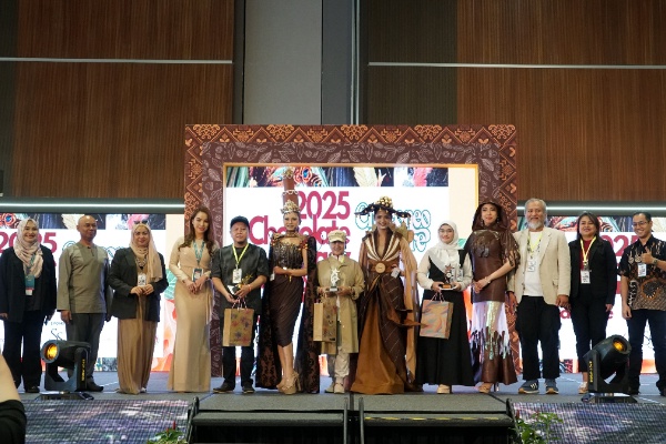 Nazlee wins Best Design Award