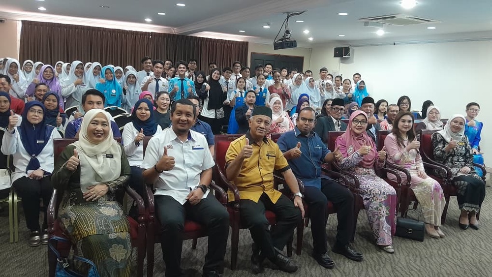 200 pelajar Sabah dapat manfaat RM135,000 di bawah Program Khas Anak Negeri