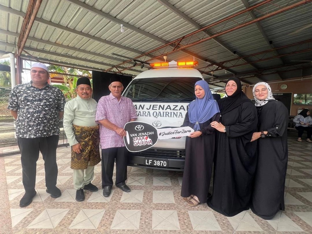 Van jenazah atas nama Zara Qairina