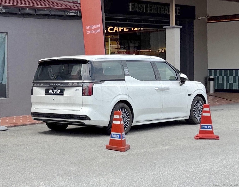 Zeekr 009 Electric Luxury MPV In Showrooms From RM349,800