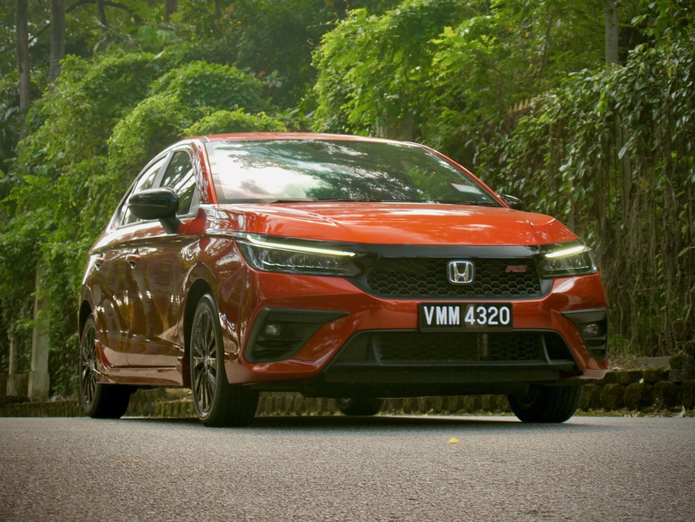 Facelifted Honda City Hatchback RS: Hybrid Or Petrol?
