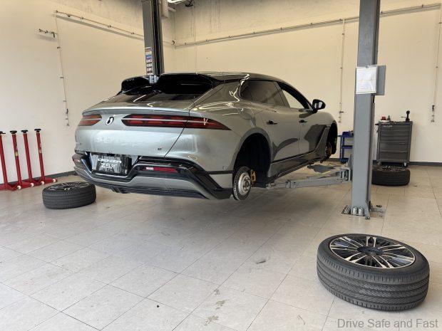 We Test BYD DiSus Suspension System At The Zhengzhou Race Track - Newswav