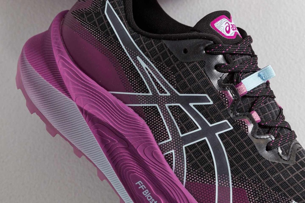 ASICS' Powerfully Chunky Trail Shoe Can Hang With the Big Boys